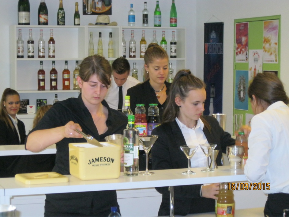 Métiers du bar - Lycée De Gascogne
